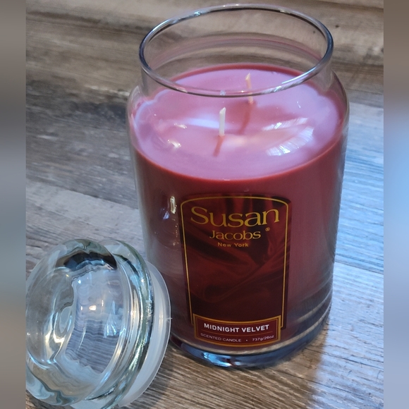 Susan Jacobs | Accents | New Susan Jacobs New York 26oz Candle | Poshmark